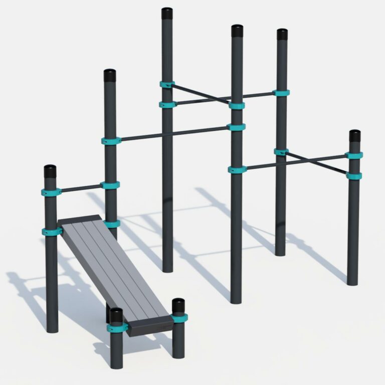 Calisthenics Gerät mit fünf Reckstangen und Schrägbank